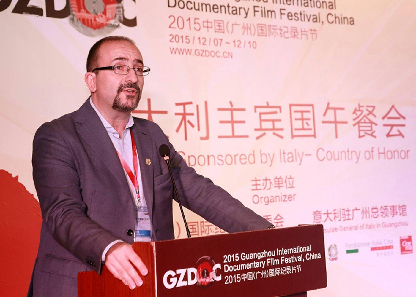 Etica, morale e mondo digitale: intervista a Davide Bennato